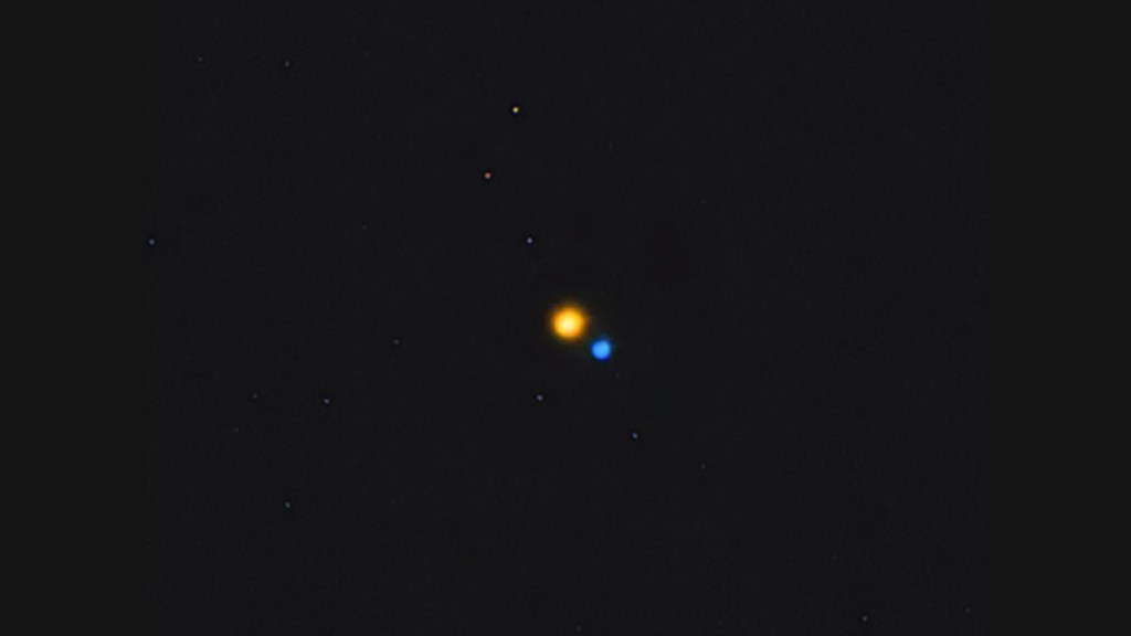 Albireo: A Stunning Double Star of Indigo and Gold – The Garden Astronomer